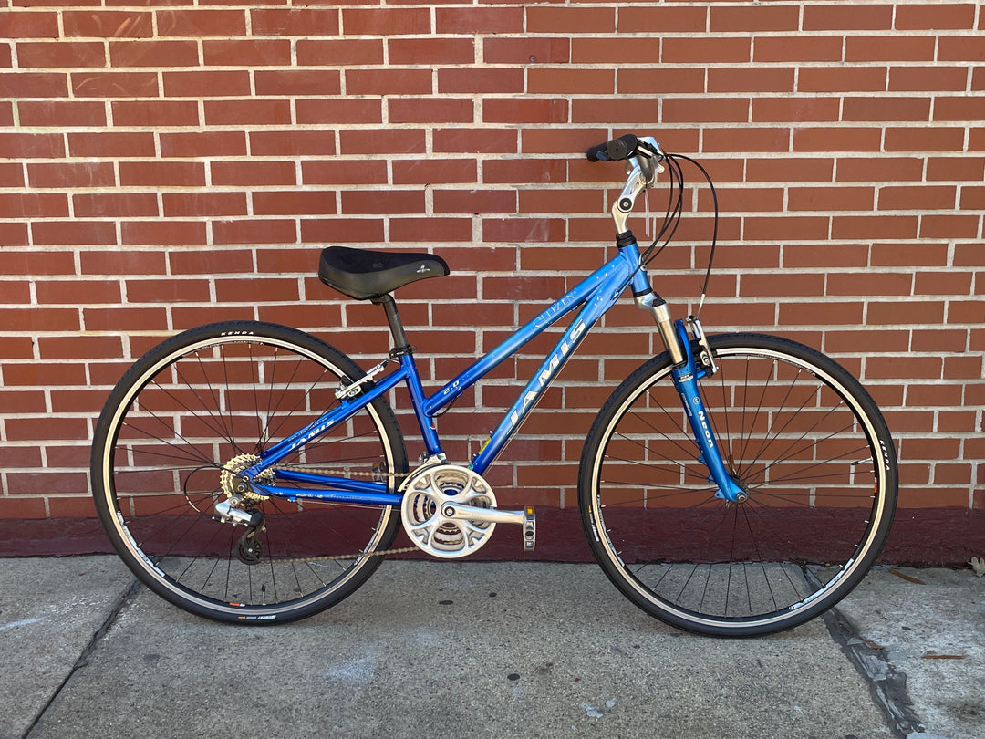 Refurbished Hybrid Bikes – Recycle-A-Bicycle NYC